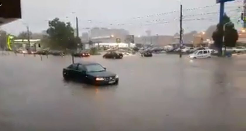 METEO CRONACA DIRETTA VIDEO: in Romania vere e proprie bombe d'acqua ... METEO CRONACA DIRETTA VIDEO: in Romania vere e proprie bombe d'acqua ...