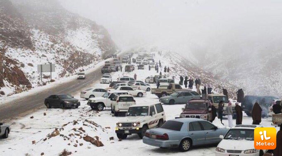 Meteo - ARABIA SAUDITA, incredibile nevicata! [VIDEO]